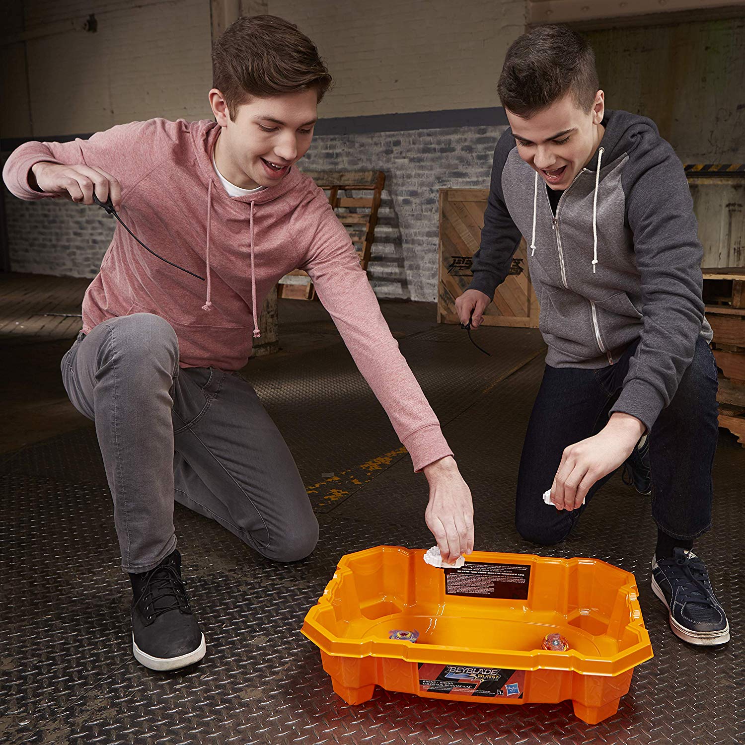 Beyblade Burst Evolution Colossus Beystadium – TopToy