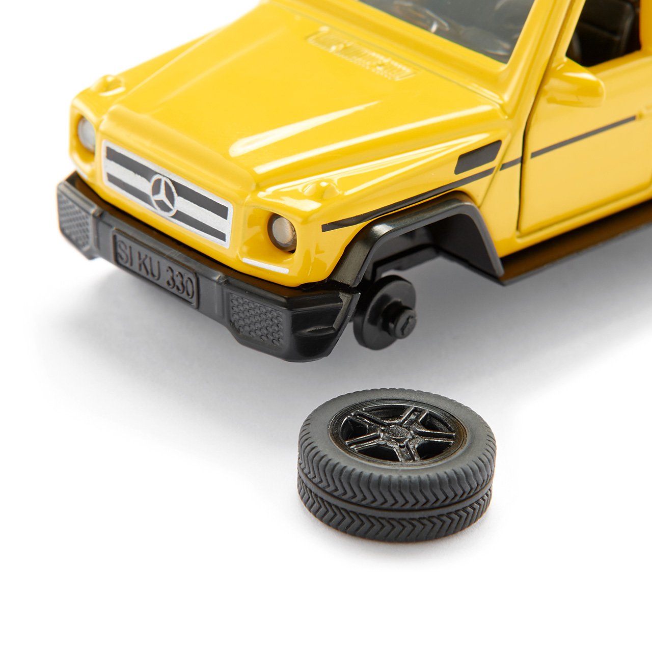 SIKU 2350 Super Benz Mercedes-AMG G65, Yellow – TopToy