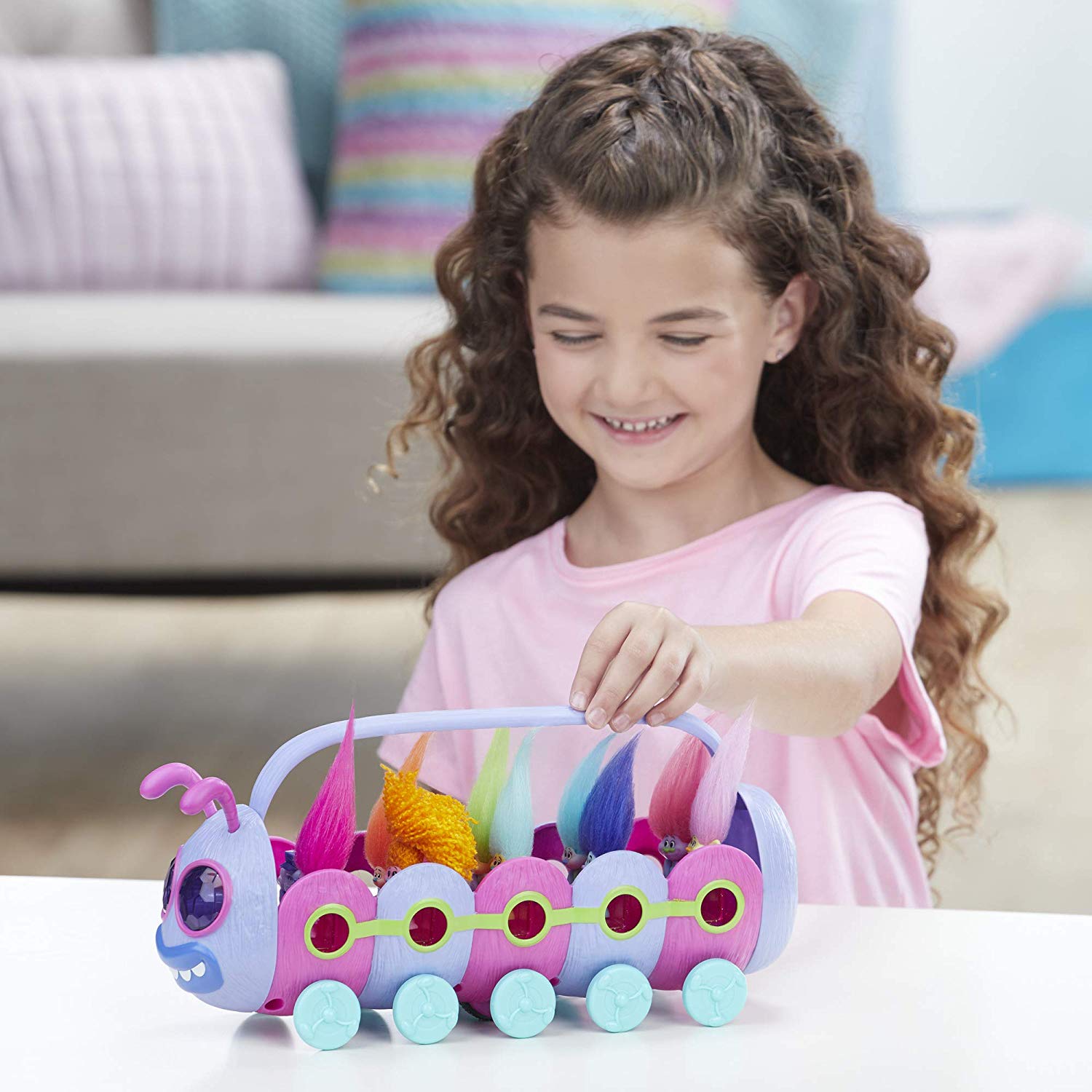 DreamWorks Trolls Caterbus Playset – TopToy