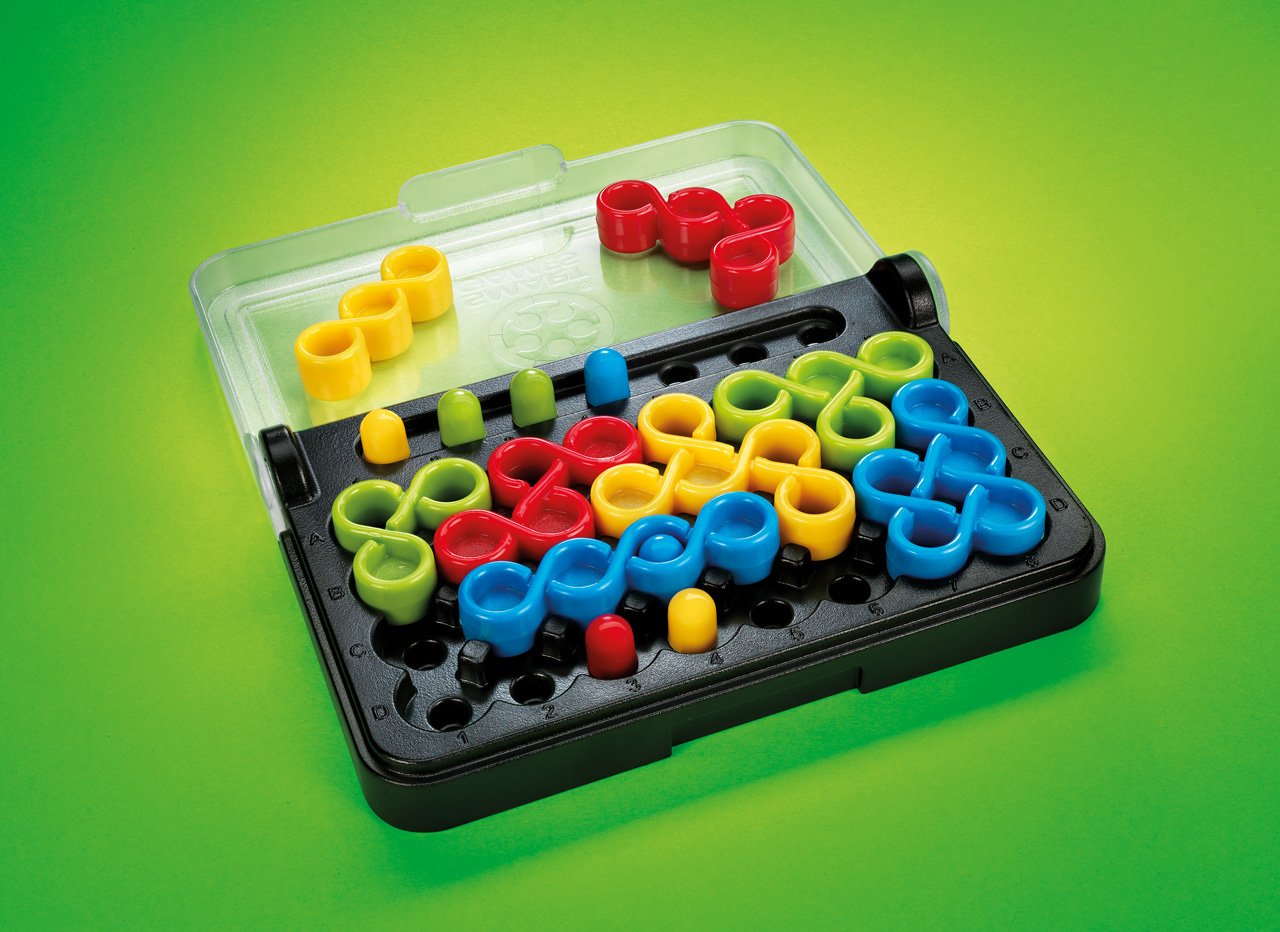Smart Games IQ Twist Brainteaser Game – TopToy