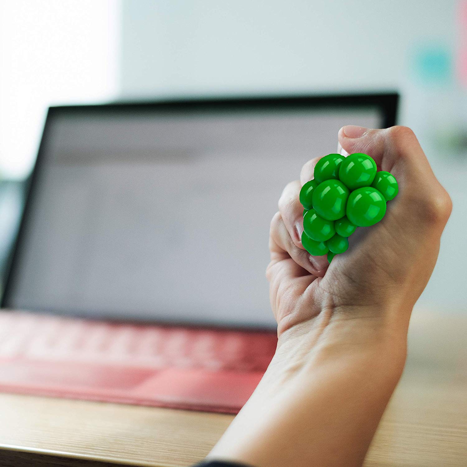 Relaxdays 10023773 Netted Anti-Stress Set of 12, for Kids and Adults ...