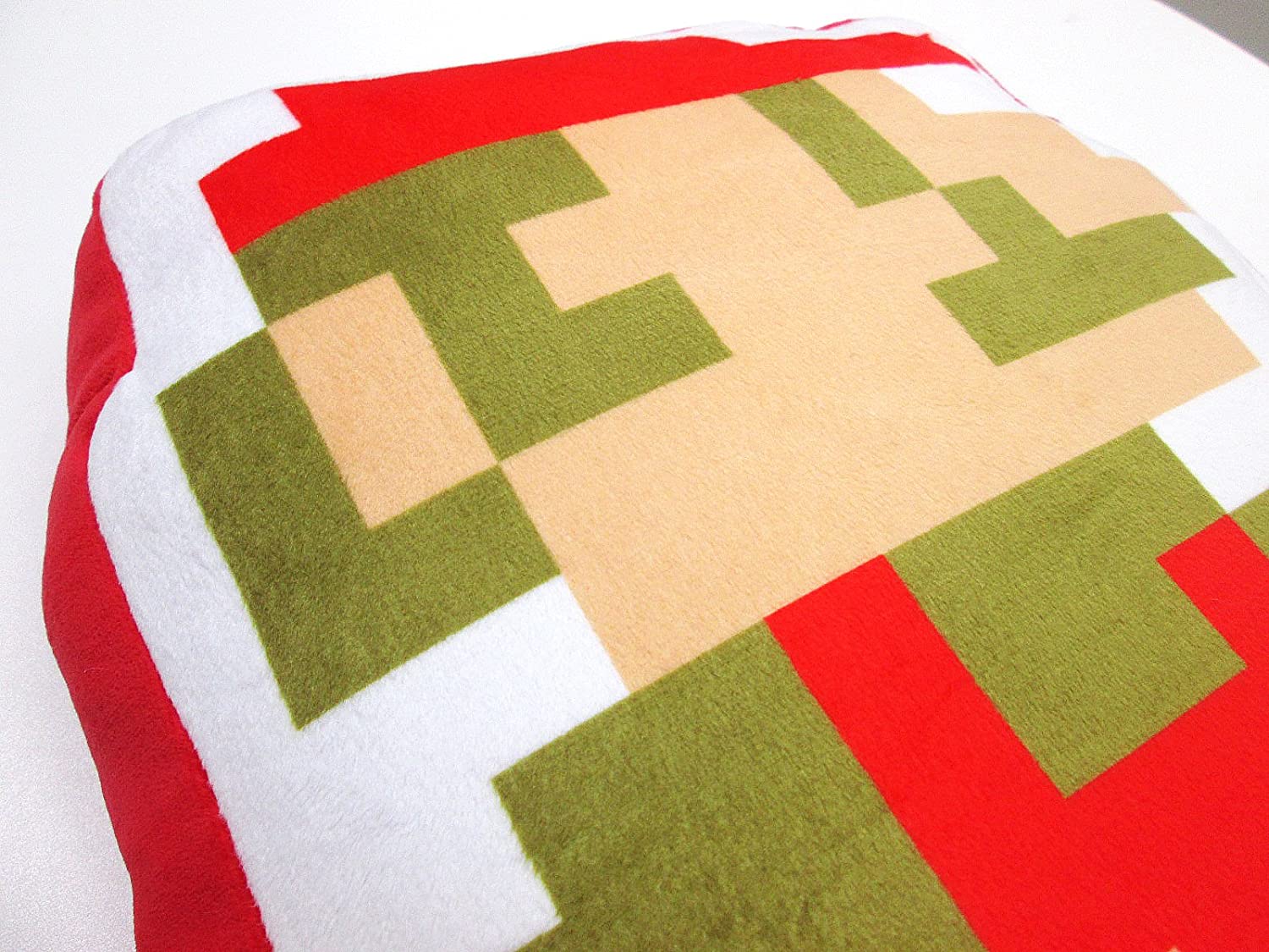 Super Mario die cut cushion A (Mario) MZ18 – TopToy