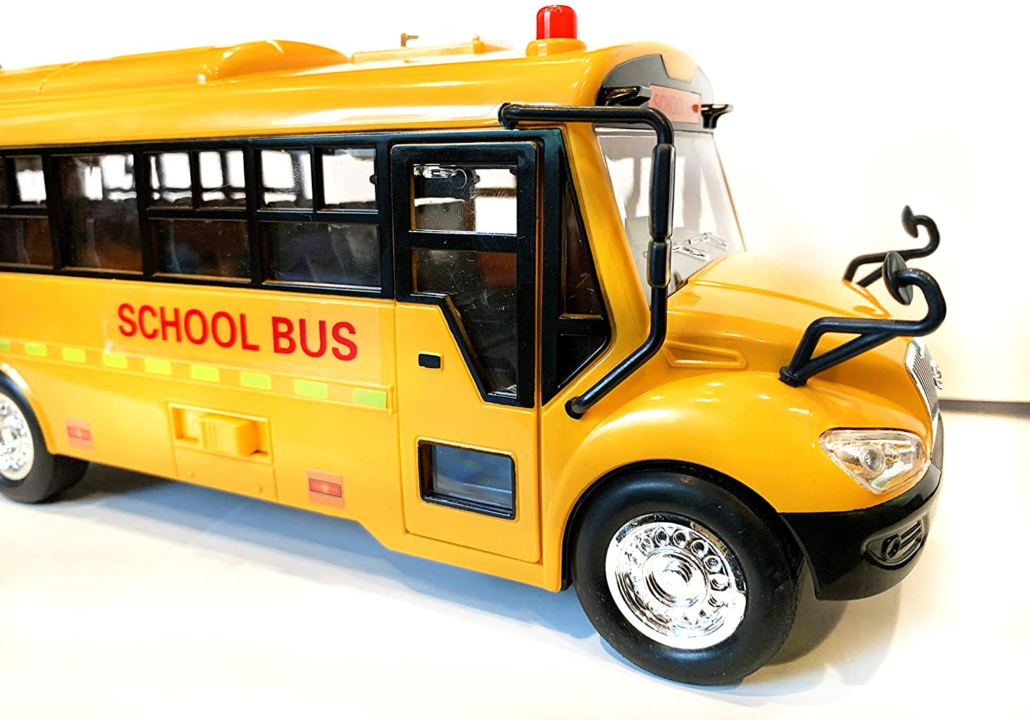 Big Daddy Huge Yellow School Bus With Lights And Cool Openable Doors ...