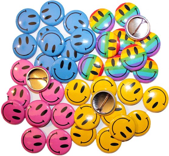 Smiley Face Button Badges – MULTI COLOURS & QUANTITIES (32mm / 1.25 ...