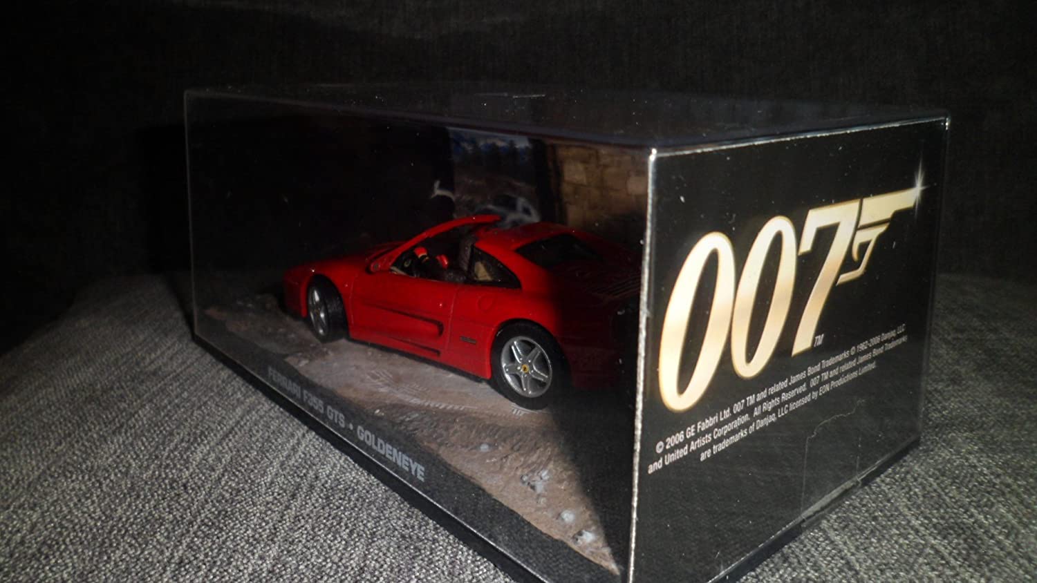 universal hobby james bond 007 goldeneye red ferrari F355 GTS film ...
