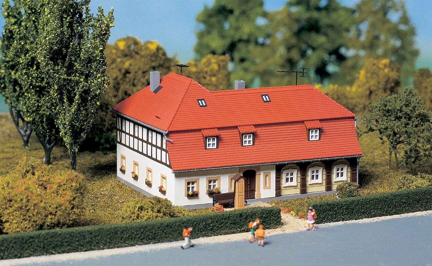 Auhagen 13305 Winding House Modelling Kit – TopToy